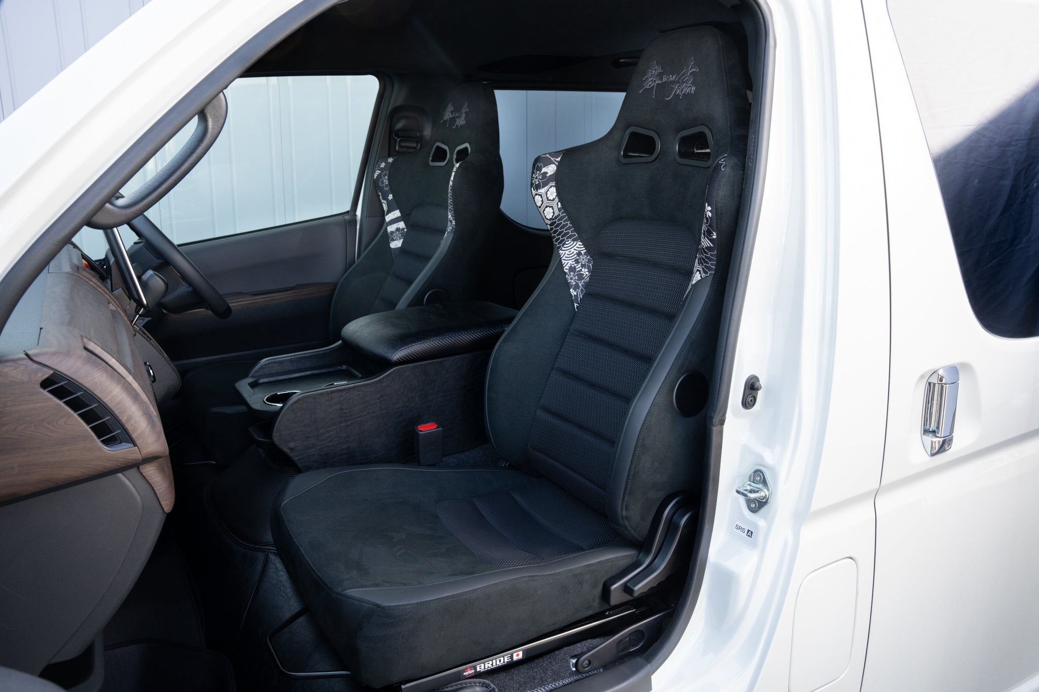 BRIDEシート ERGOSTER 「舞杏 限定モデル」 京・和桜 Ver. – BUAN JAPAN